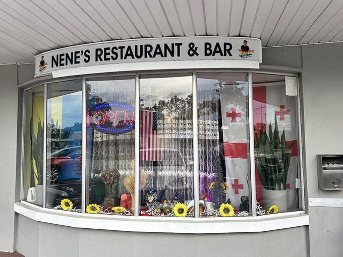 Tucked away like Tampa's best-kept secret, this colorful storefront practically winks at passing foodies.