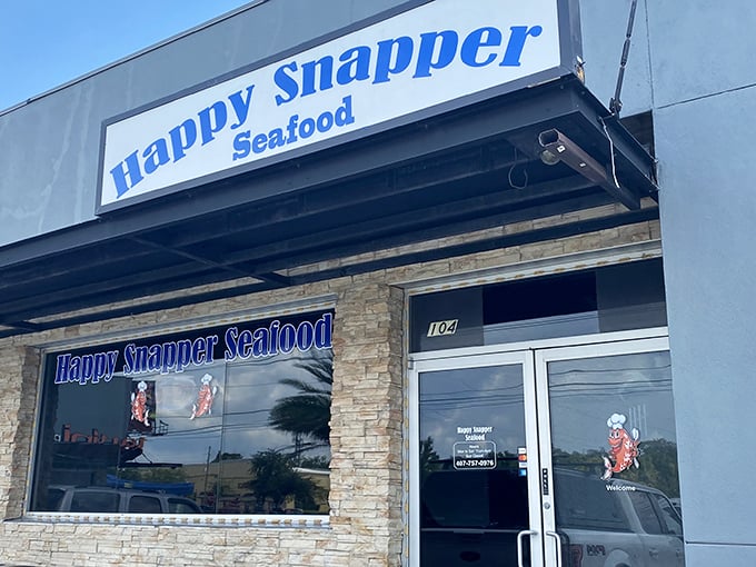 The unassuming exterior of Happy Snapper proves once again that Florida's best seafood treasures often hide in plain sight, like culinary speakeasies waiting to be discovered.