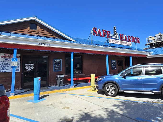 That lighthouse on the sign isn't just for show &ndash; it's guiding you to seafood nirvana.