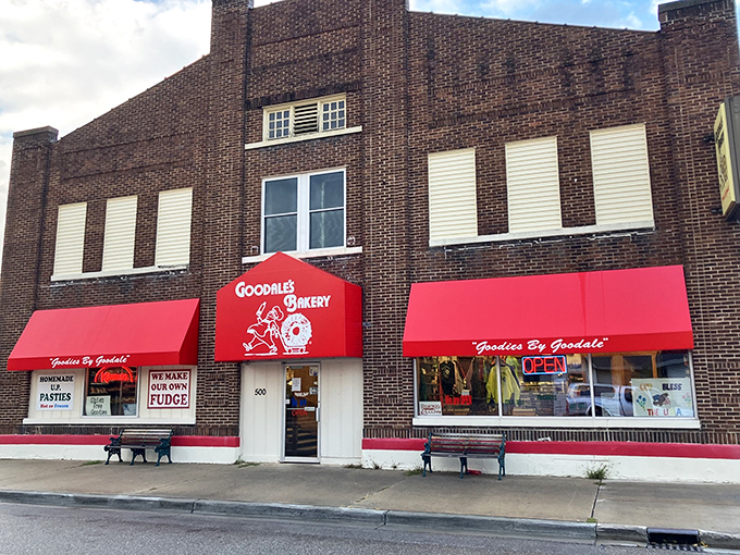 That classic red awning beckons like a lighthouse for carb-loving souls seeking Michigan's sweetest treasures.