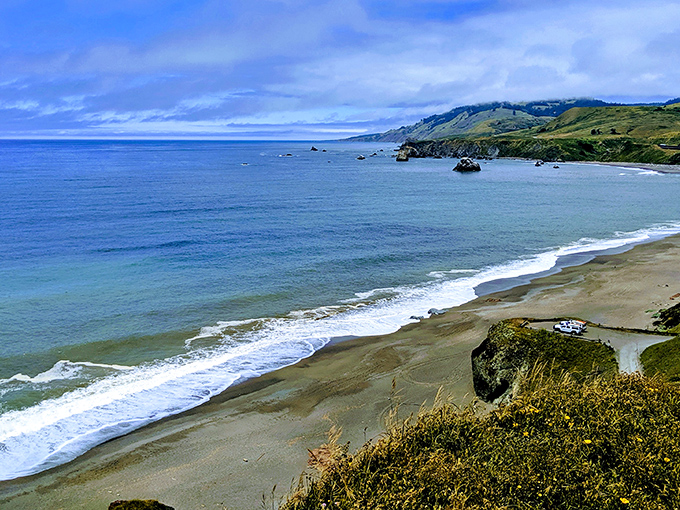 Mother Nature showing off again! The dramatic cliffs of Sonoma Coast State Park make your smartphone camera work overtime while your jaw gets a workout dropping.