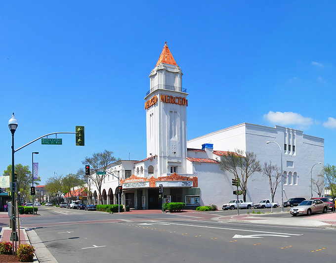 Downtown Merced's tree-lined streets offer that perfect small-town charm with big-city amenities, all without the big-city price tag.