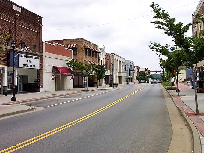 Maryville's stunning backdrop of the Smoky Mountains isn't just scenery&mdash;it's nature's way of saying "slow down and breathe a little deeper."