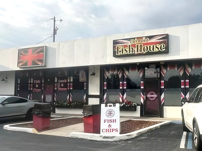 The Union Jack proudly announces your arrival at this little slice of Britain in Clermont. Fish and chips calling your name!