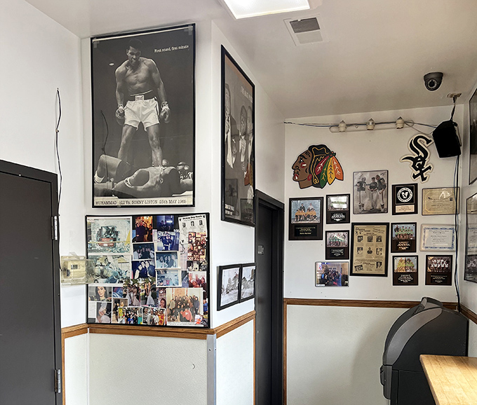 The walls tell stories of Chicago sports legends watching over your meal. Muhammad Ali stands guard over your dining decisions.