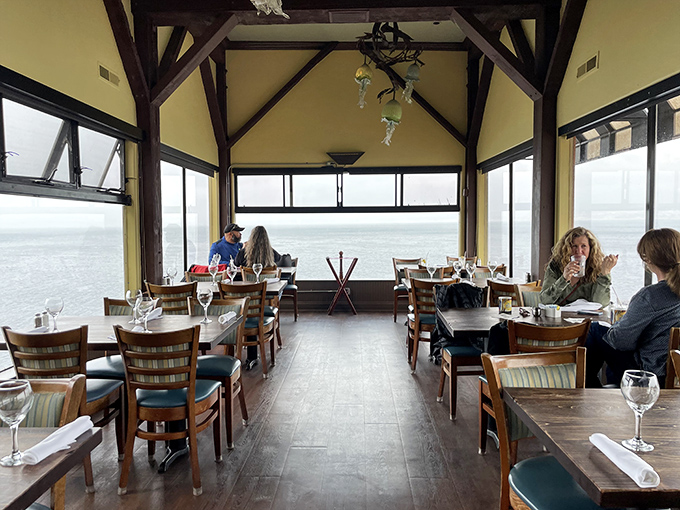 Dining with a view that makes conversation optional&mdash;though you'll want to discuss how something can taste even better than it looks.