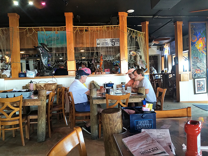 Where locals gather to enjoy the fruits of Florida waters. No white tablecloths needed when the food and company are this good.