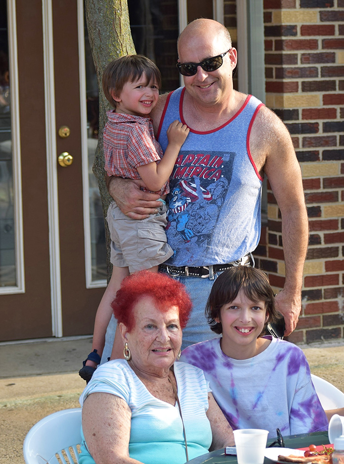Three generations sharing a meal &ndash; this is what Sunday dinner dreams are made of, folks.