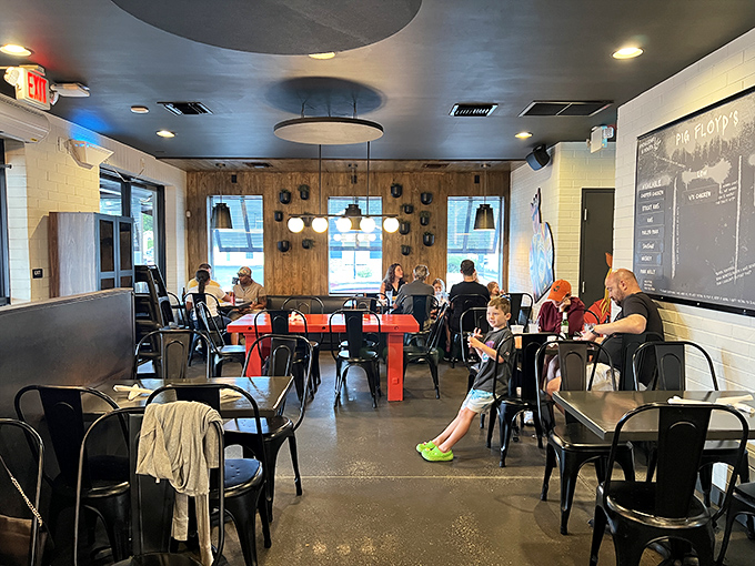 Where strangers become friends over shared barbecue bliss. Notice how nobody's looking at their phones&mdash;the food demands full attention.