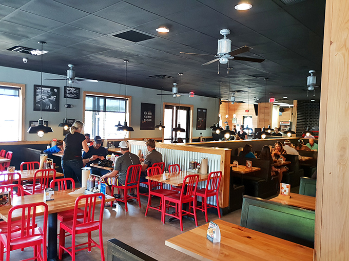 Where strangers become neighbors over shared BBQ appreciation. Notice nobody's looking at their phones&mdash;the food commands full attention.