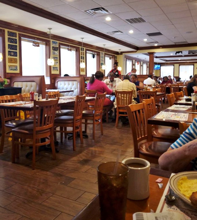 A bustling dining room where strangers become neighbors. The soundtrack: clinking silverware, coffee pouring, and the sweet symphony of breakfast chatter.