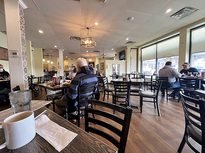 Happy faces tell the real story &ndash; this is where strangers become friends over exceptional food.