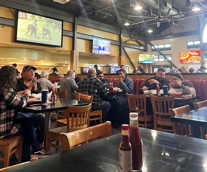 The weekend crowd knows the drill &ndash; come hungry, leave happy, and don't wear your dry-clean-only shirt.