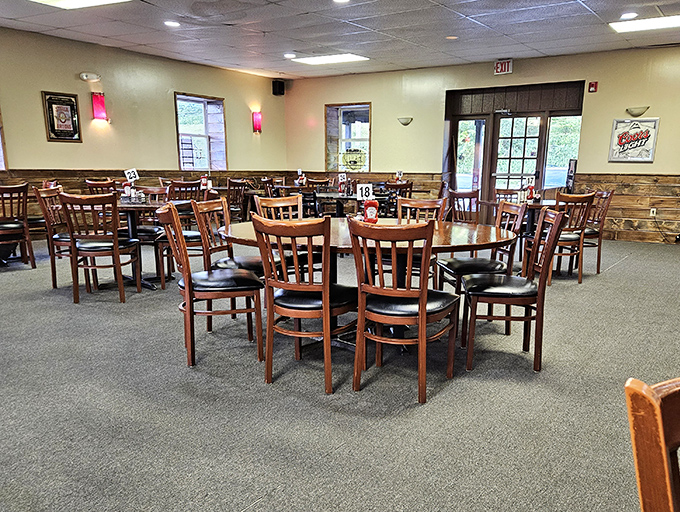 A dining room where conversations flow as smoothly as the perfectly prepared comfort food.