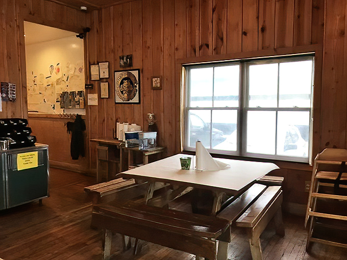 Simple wooden tables invite conversation and community&mdash;the perfect backdrop for the serious business of enjoying exceptional barbecue.