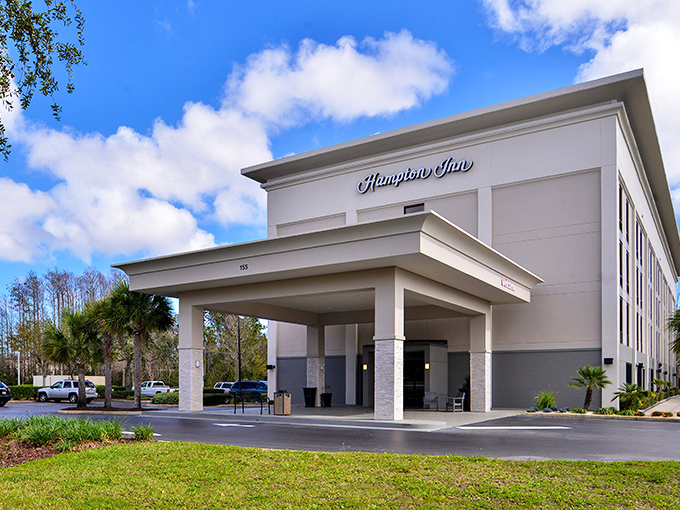 Even chain hotels in Ormond Beach get the Florida treatment&mdash;palm trees required, relaxation guaranteed, and always just minutes from that famous coastline.