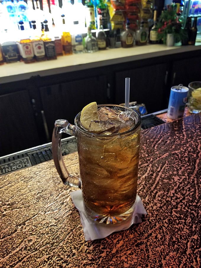 Nothing says "relax and stay awhile" like a tall glass of iced tea, the unofficial timekeeper of leisurely Midwest meals. 