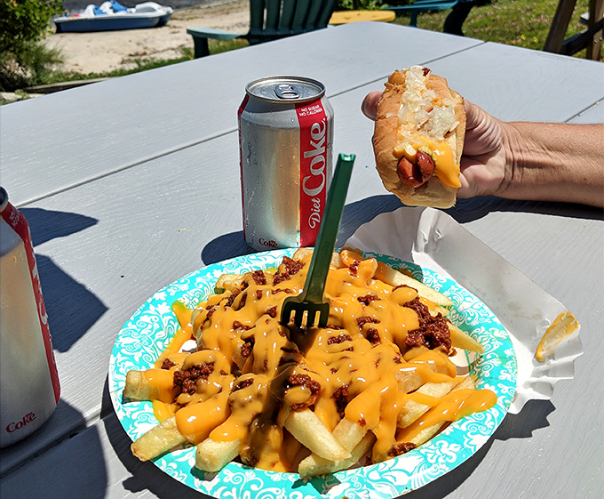 When fries get the full treatment with cheese and chili, ordinary becomes absolutely extraordinary instantly.