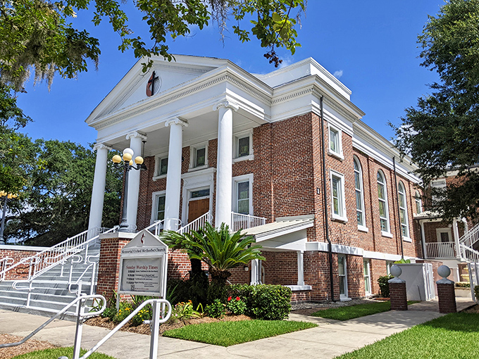 Stately columns and meticulous brickwork make this Methodist church look like it could have been Thomas Jefferson's Florida vacation project.
