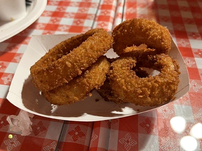 Golden-fried onion rings with a crunch so satisfying it deserves its own sound effect &ndash; the perfect sidekick to smoky main characters.