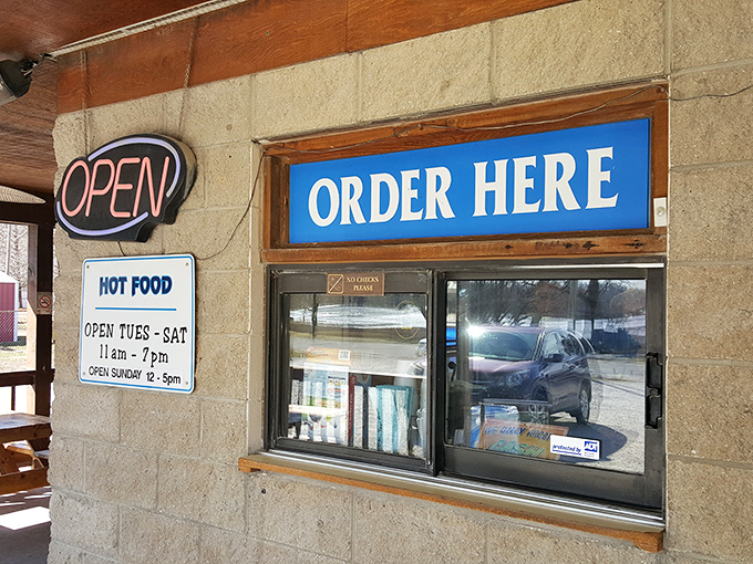 The magic window where dreams come true. Place your order here and prepare for fish that will haunt your taste memories.