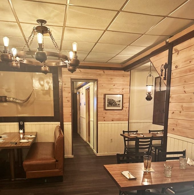 Western charm without the kitsch&mdash;wooden walls, booth seating, and lighting that flatters both the food and your dinner date. 