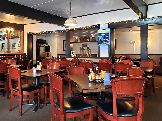 Where cheesesteak dreams come true &ndash; red chairs waiting patiently for the next round of sandwich enthusiasts.