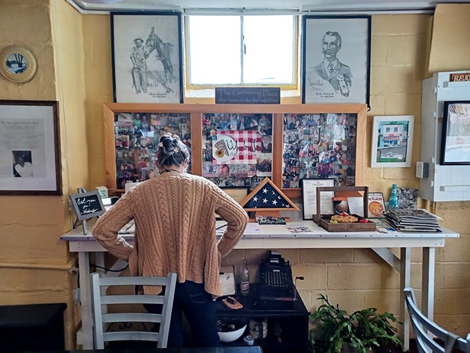 Another angle reveals the comfortable simplicity that lets exceptional food take center stage without unnecessary distractions.