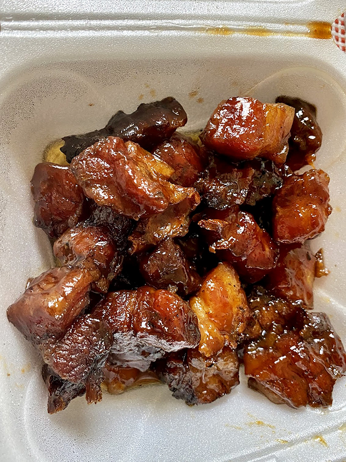 Burnt ends: the barbecue equivalent of striking gold. These glistening morsels of brisket point are what barbecue dreams are made of.