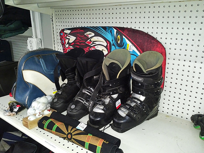 Winter sports gear that's seen some slopes! These boots and board are ready for their second act on the mountains of North Carolina.