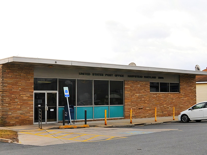 Even the post office in Hampstead has that mid-century charm that makes dropping off a package feel like a trip back in time.