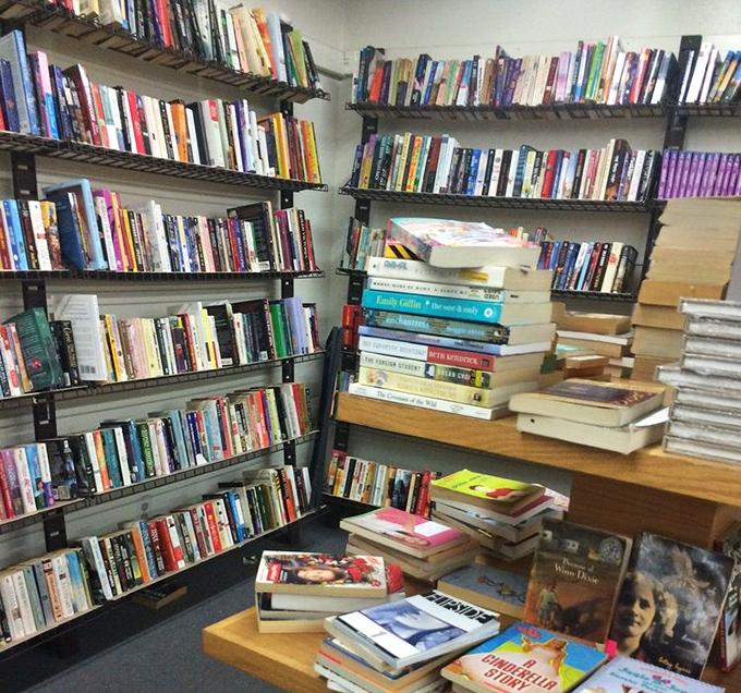 Bibliophiles, prepare to lose track of time! These shelves hold everything from dog-eared paperbacks to coffee table showstoppers.