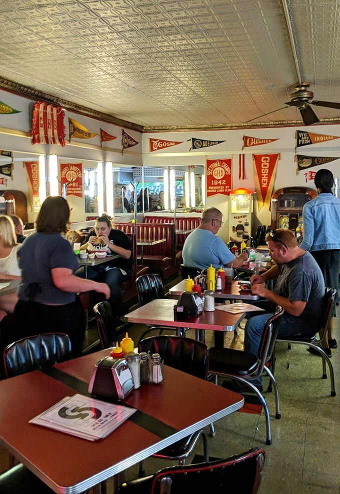 When locals fill every seat, you know you've found the real deal&mdash;no tourist traps here.