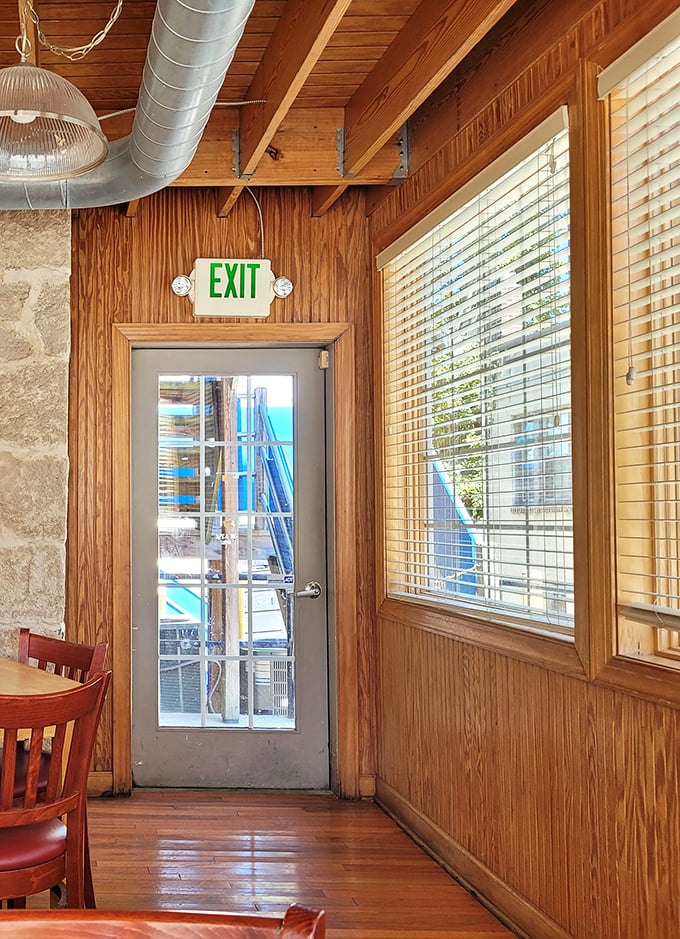 The exit view that says "thanks for coming" without any corporate nonsense attached.