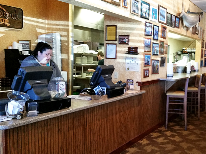 Where BBQ dreams begin – the order counter where "I'll just have a sandwich" turns into "bring me everything on the menu."