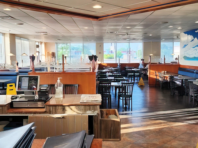 Simple, spacious, and ready for hungry Ohioans. The dining room waits patiently for the lunch rush that will soon fill every chair.