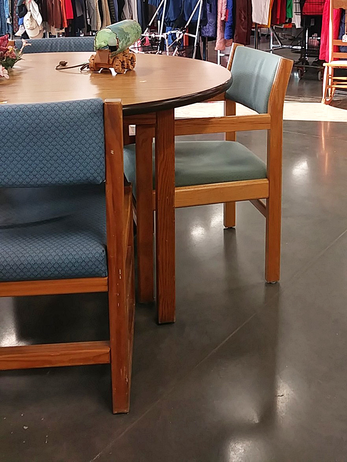 Mid-century meets modern in this dining set display. The perfect spot for everything from Sunday pot roast to Friday night pizza&mdash;history included at no extra charge.