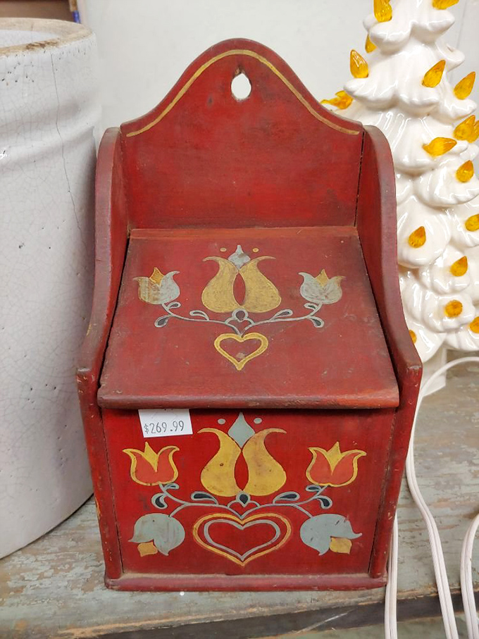 This hand-painted Norwegian salt box brings folk art charm to any kitchen wall. Those tulips and pears have been brightening mornings since before electricity was common.