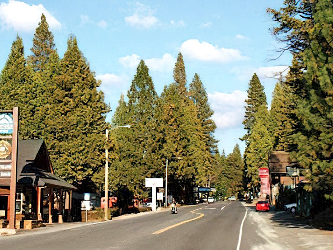 Arnold's main street might be small, but it's big on that "take a deep breath and relax" vibe that city dwellers dream about. 