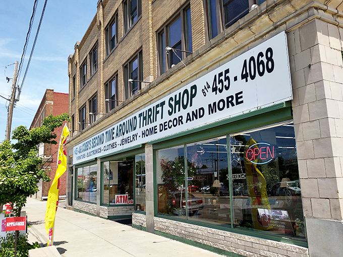 10a. cobb's second time around thrift shop (erie)