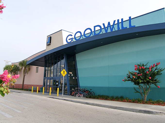 Goodwill Brandon's curved facade and modern design elevate the thrift experience. Even the architecture says "this isn't your average secondhand store."