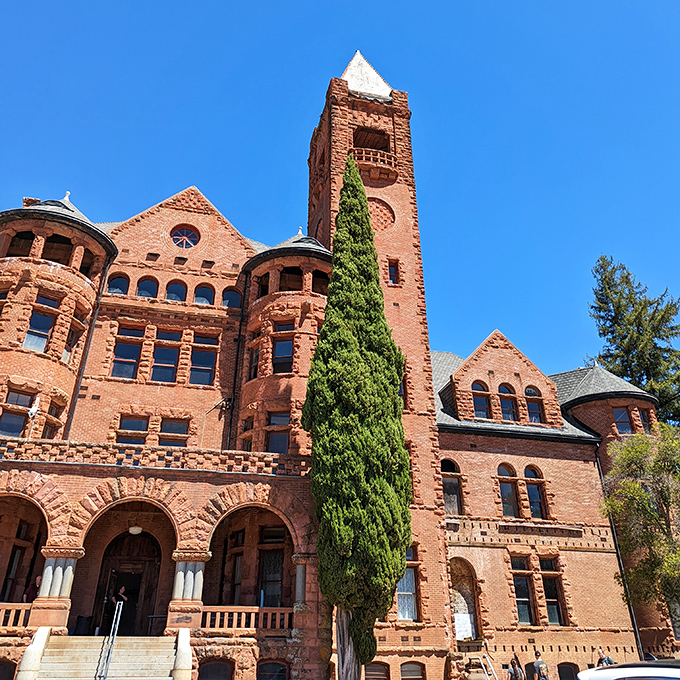 Preston Castle: Imposing red sandstone walls and a soaring clock tower create a dramatic silhouette&mdash;part Harry Potter, part haunted mansion.