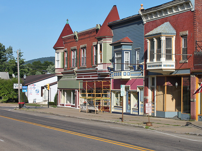 Smethport's grand Colonial hotel stands as a reminder of bygone elegance in a town where your retirement dollars stretch further. 