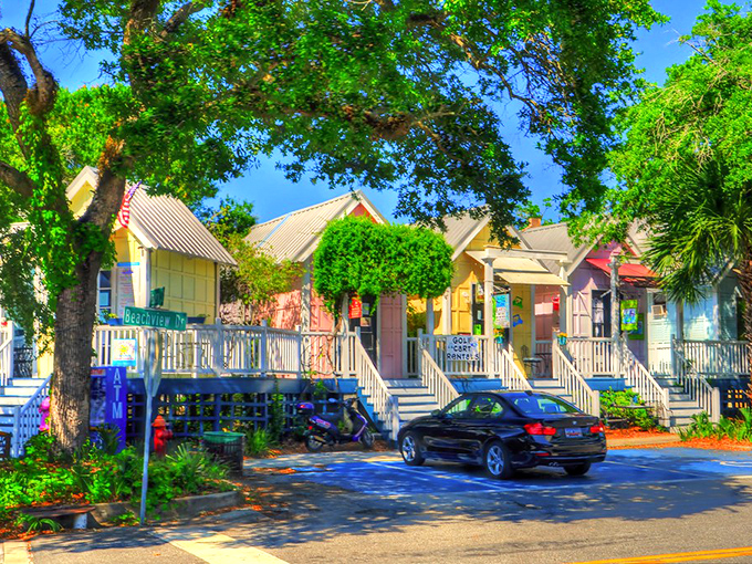 Beach living without beaching your budget! St. Simons Island's shores offer million-dollar views on a Social Security budget.