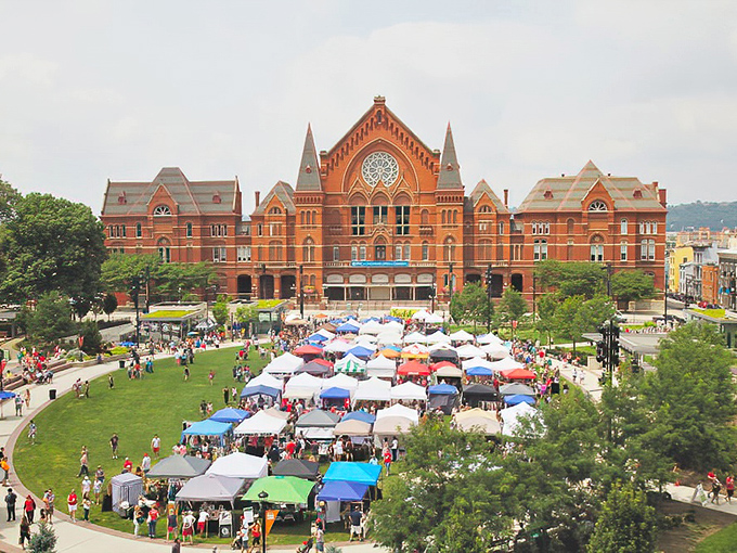 Urban elegance meets treasure hunting! Cincinnati's City Flea turns historic grounds into a curated marketplace of wonders.