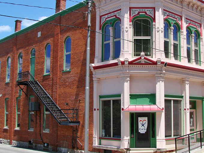 Tiffin's architectural all-stars playing in perfect harmony - like a boy band that actually stayed friends.