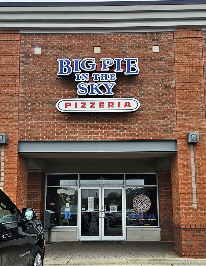 No fancy facade needed when your pizzas are bigger than steering wheels and twice as satisfying.