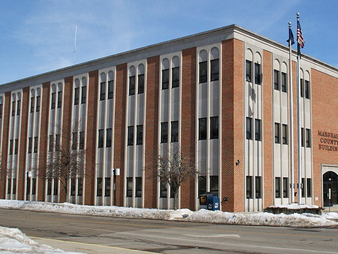 Marshall's courthouse square looks like it was designed specifically for postcard photographers. Norman Rockwell would feel right at home here!