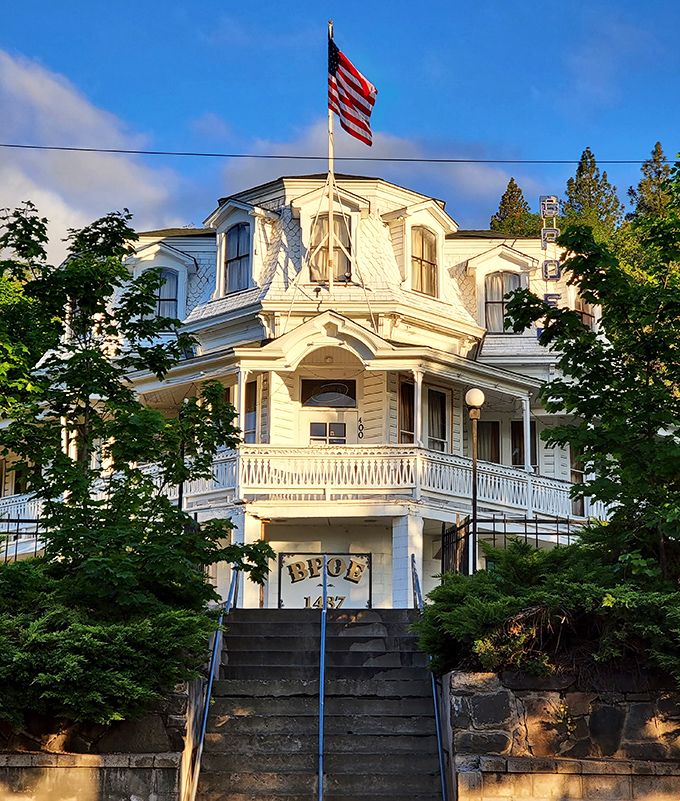 Sierra Nevada foothills create the perfect backdrop for Susanville's affordable mountain living dream.