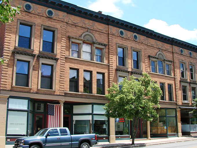Downtown Tiffin putting on its Sunday best - and looking mighty fine doing it. 
